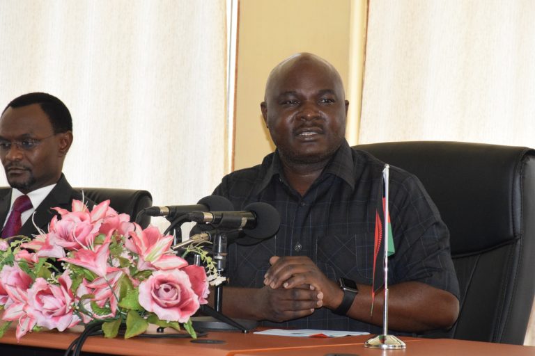 ACB arrests former Cabinet Minister Jappie Mhango over corruption ...