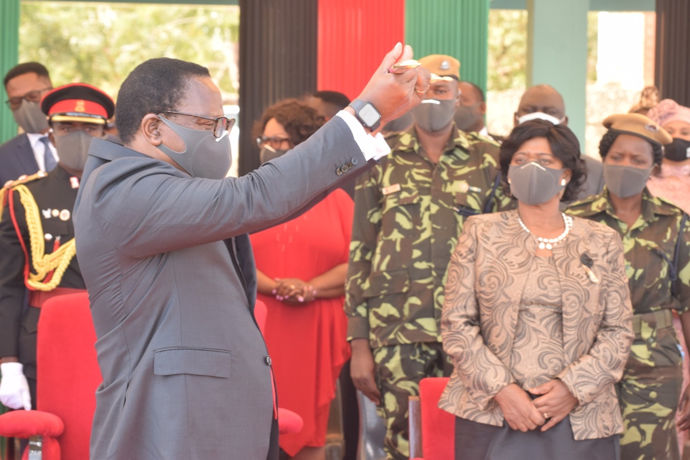 Mixed reaction to newly-appointed cabinet; Professor Chirwa calls upon ...