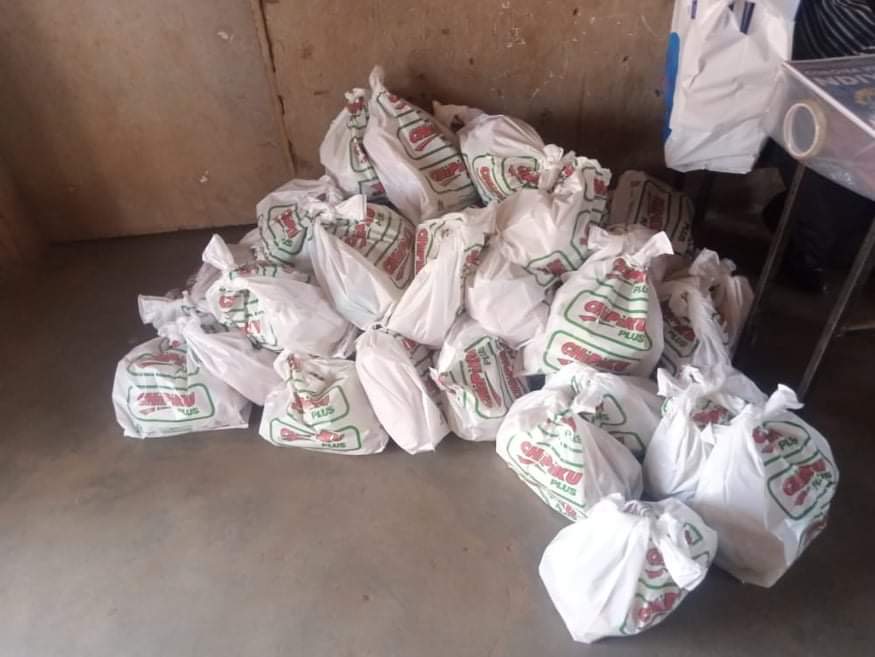 Mtunthama Lions Club donates food items to Kawale elderly – Maravi ...