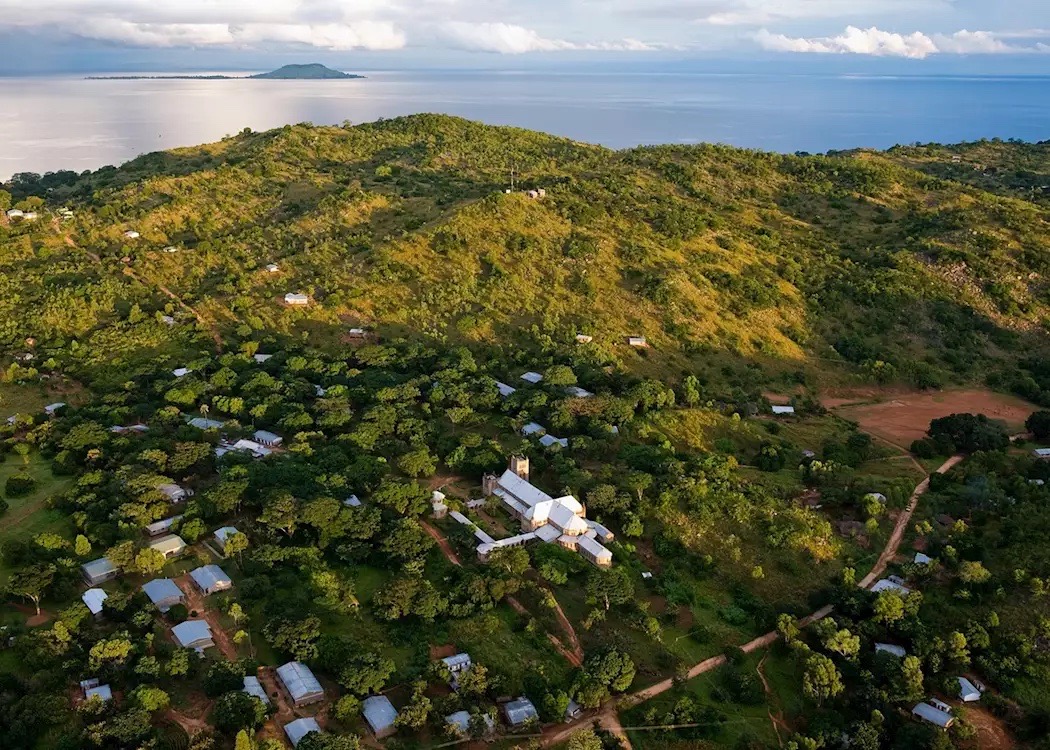 Tour company Paulendo Adventures enticing Malawians for a Lake Malawi ...