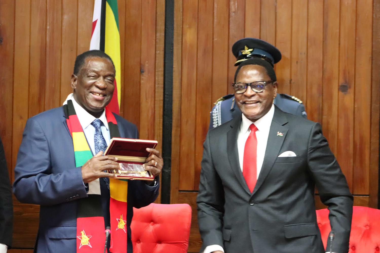 Zimbabwe President Mnangagwa granted freedom of Lilongwe City – Maravi ...