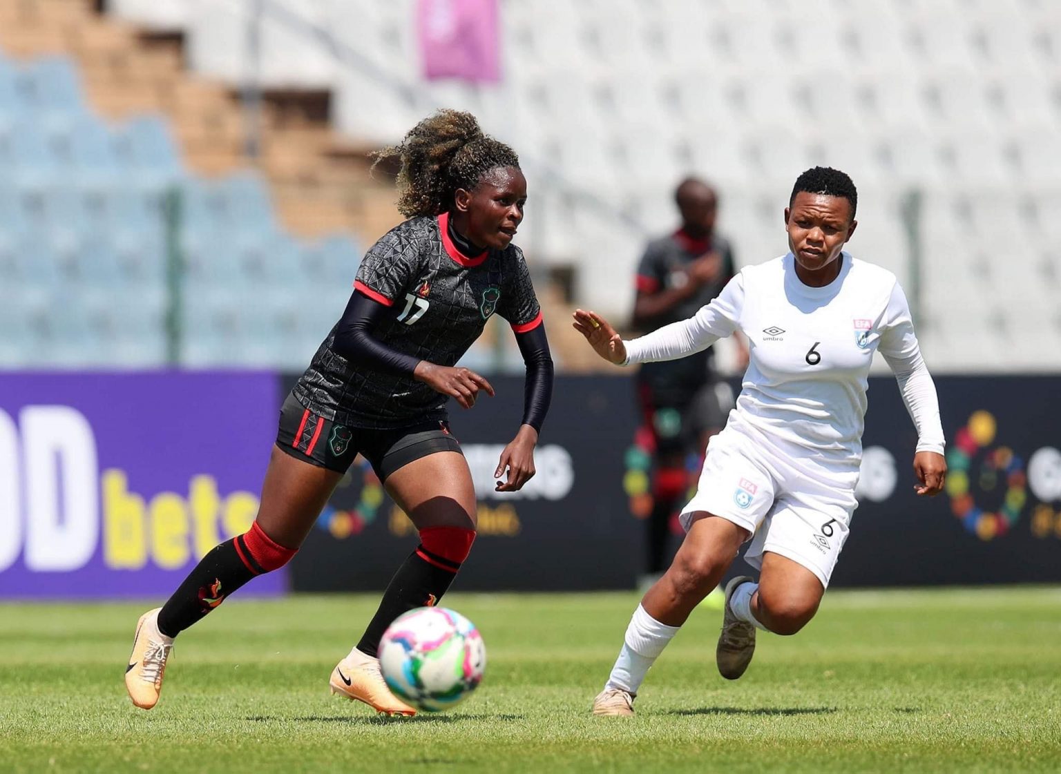 Temwa Chawinga signs off with 5 titles – Maravi Express – Your Kind of ...