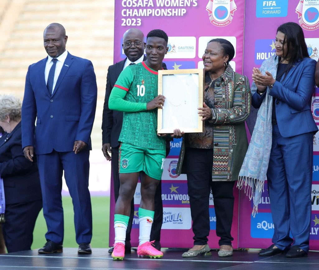 Temwa Chawinga signs off with 5 titles – Maravi Express – Your Kind of ...