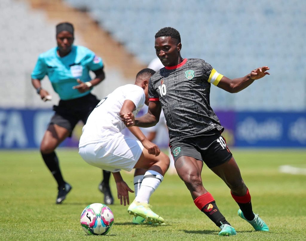 Temwa Chawinga signs off with 5 titles – Maravi Express – Your Kind of ...