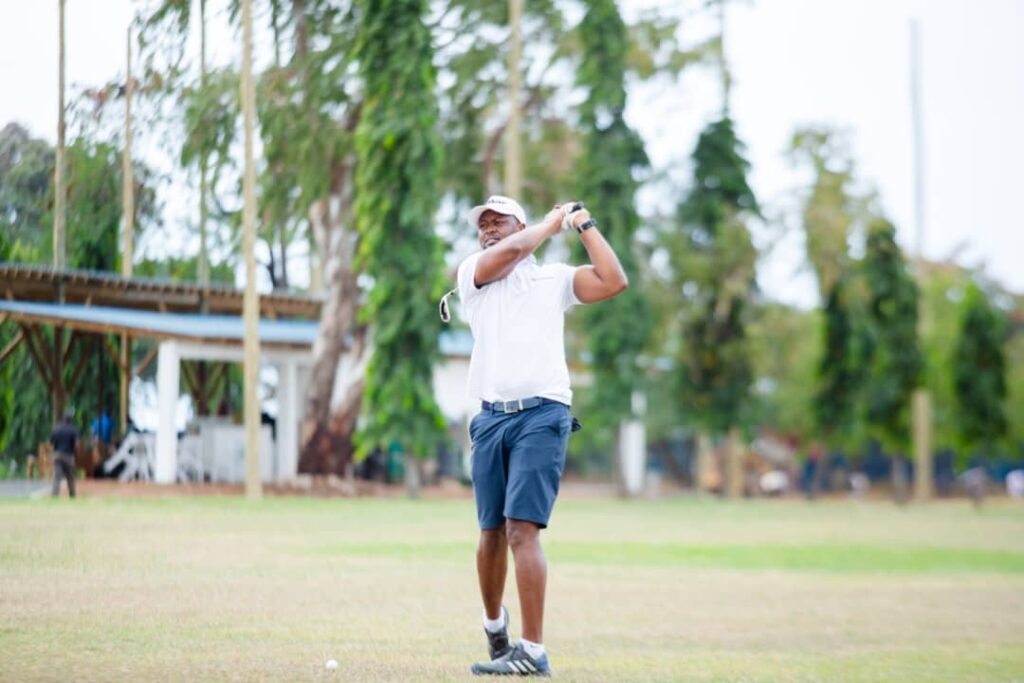120 golfers tune up for Standard Bank Be More Golf charity tourney at ...