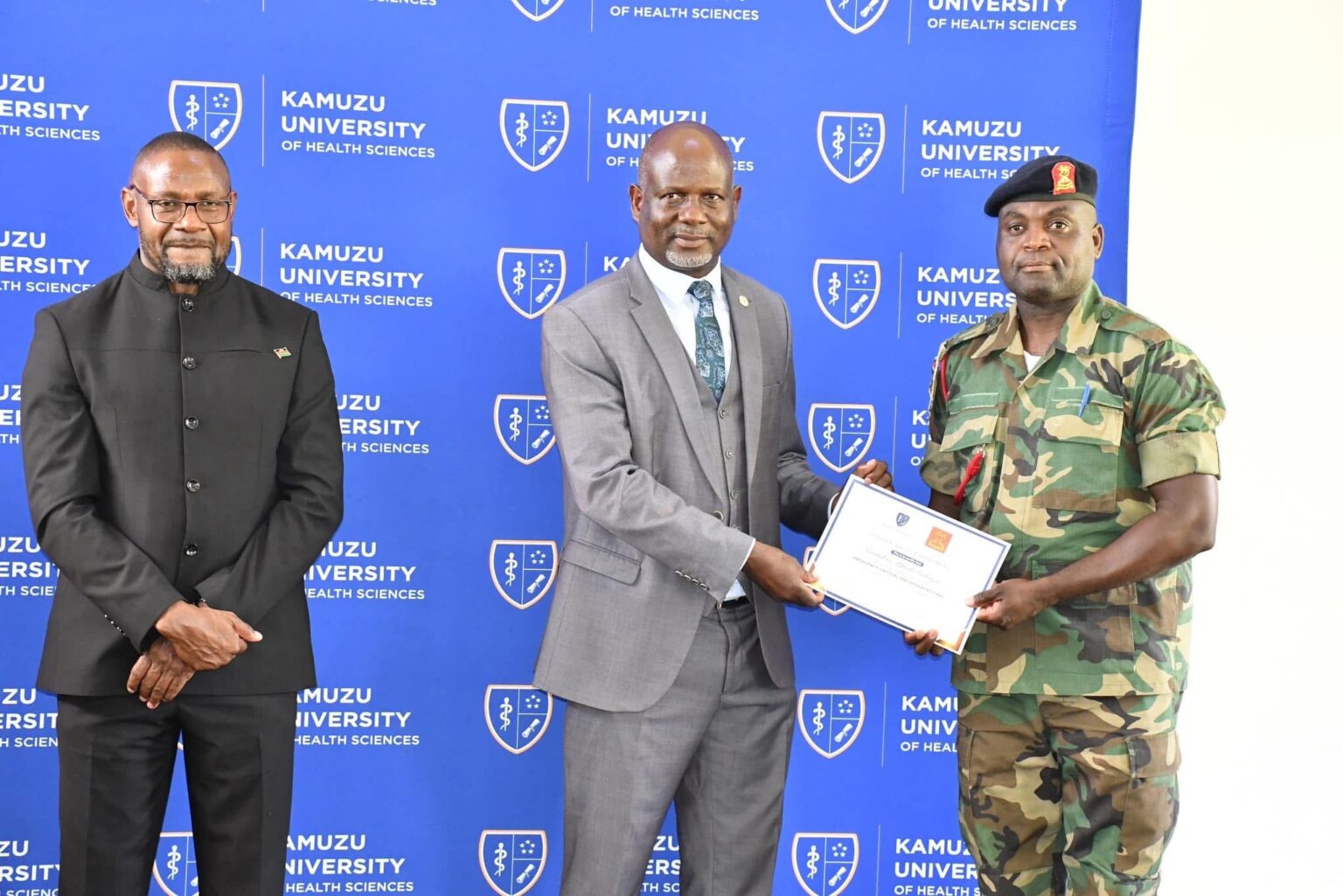29 MDF nurses and anaesthetists complete a four-week specialised ...